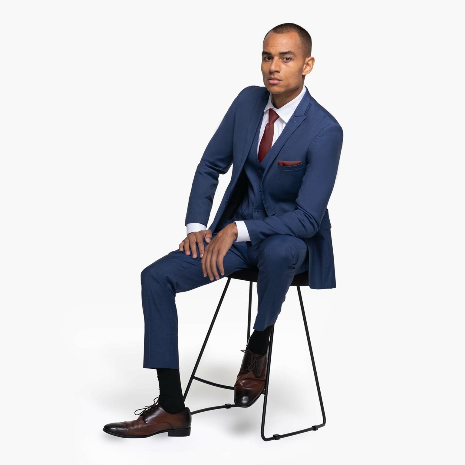 37 Minimalist Wardrobe Tips & Checklist for Men and Women