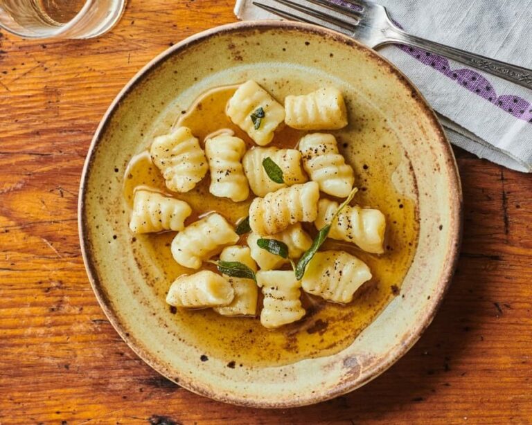 25 Different Types of Pasta (Raw & Prepared Pasta Pictures)